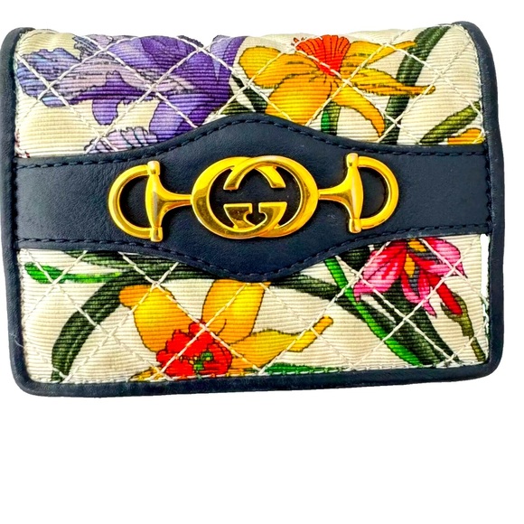 Gucci | Bags | Authentic Gucci Wallet Bifold Purse Interlocking ...